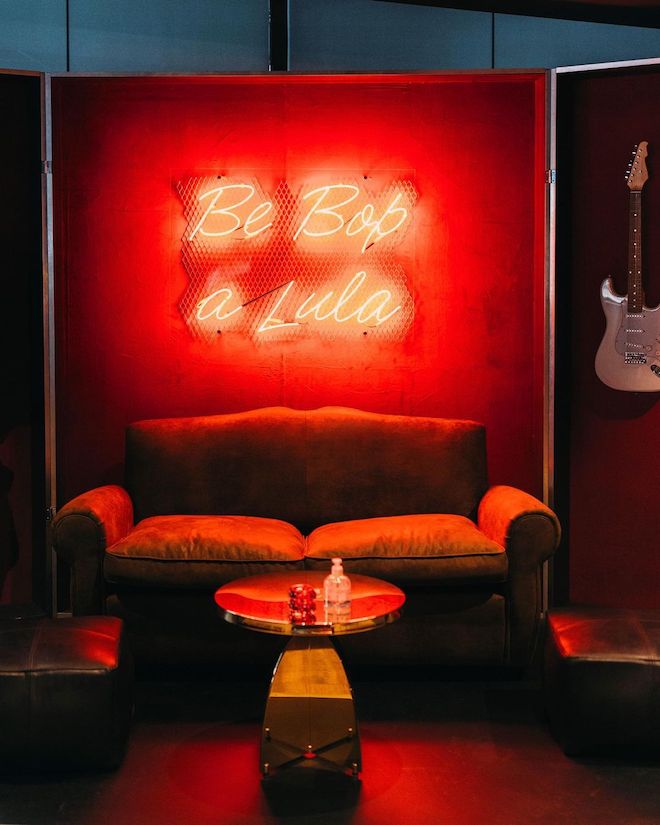 Le Johnny's Bar, le bar officiel dédié à Johnny Hallyday, ouvre ses ...